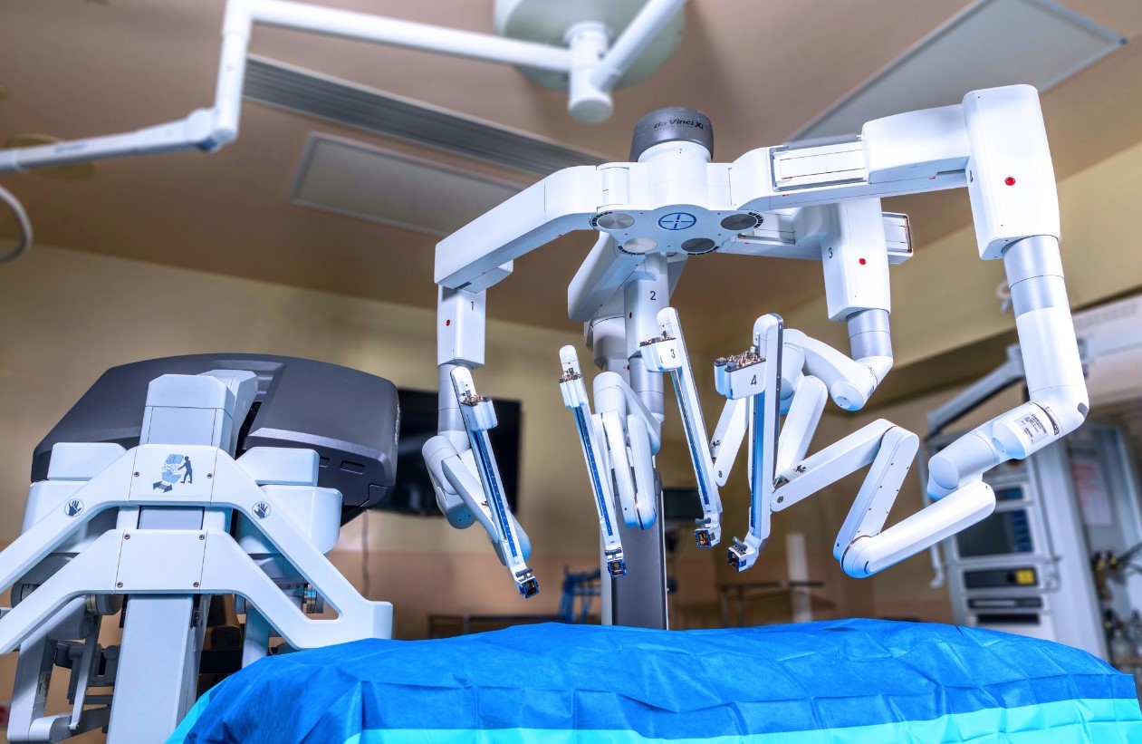 New Da Vinci Xi surgical robot comes to Yukon hospital - Yukon Progress